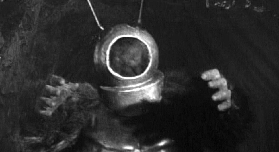 'Robot Monster' Celebrates 70th Anniversary With A Restored 3-D Edition ...