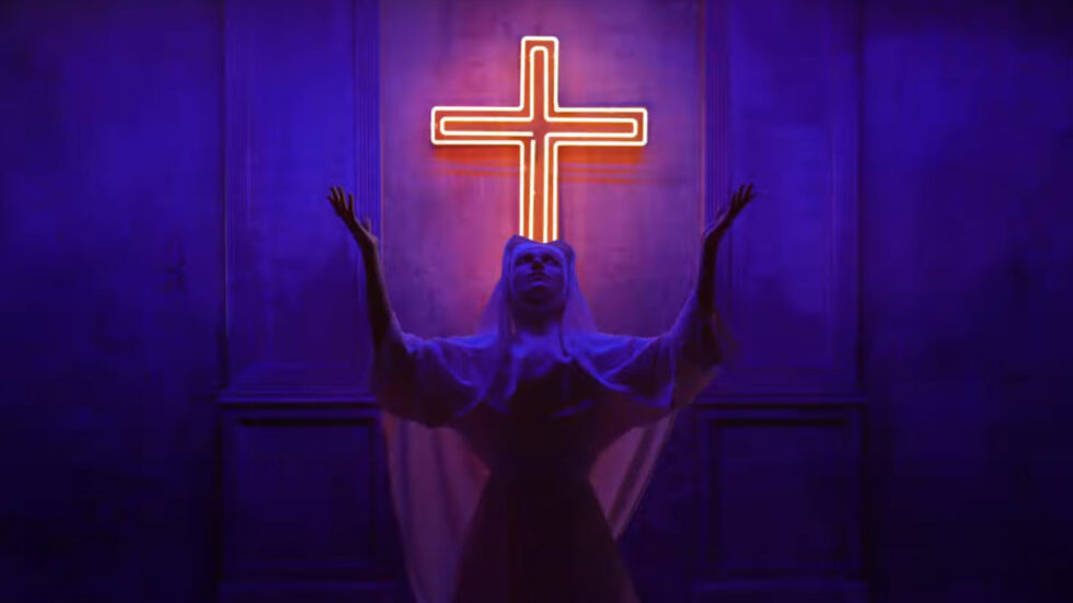 Ryan Murphy's "Grotesquerie" Gets a Neon-Lit Trailer Ahead of Premiere ...